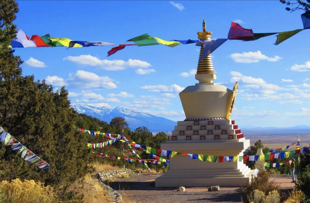 The extra mile: Altruism in Crestone/Baca | The Crestone Eagle